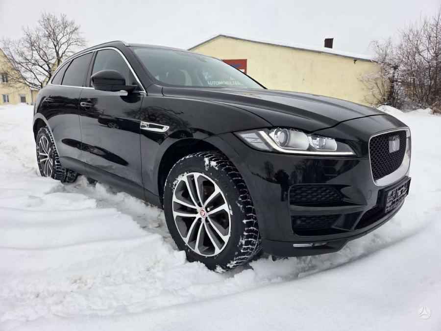 Black Jaguar F-Pace 2019 in Utena, with an engine capacity of 2.00 L and mileage of 97 thousand km for 15700 €, photo 1 on AUTOMOTO.COM.LV