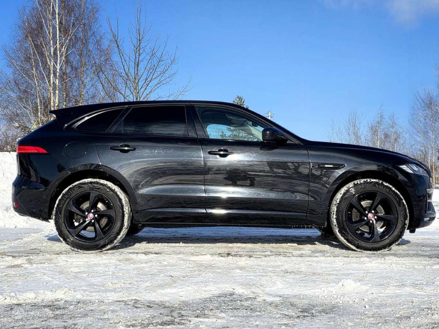 Melns Jaguar F-Pace 2019 Tauragė, ar dzinēja tilpumu 2.00 L un nobraukumu 194 tūkst. km par 13500 €, foto 4 vietnē AUTOMOTO.COM.LV