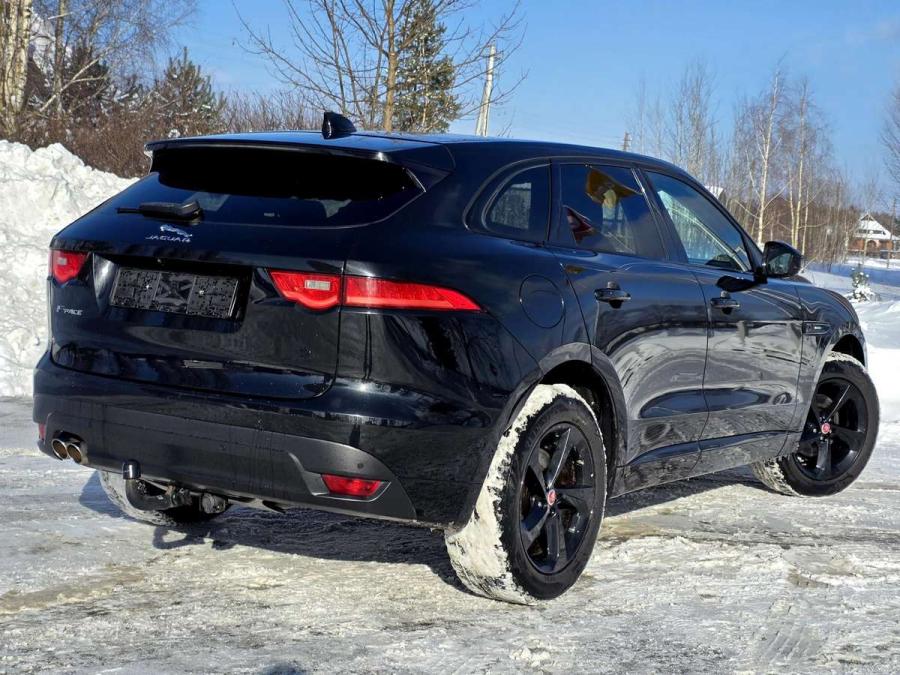 Melns Jaguar F-Pace 2019 Tauragė, ar dzinēja tilpumu 2.00 L un nobraukumu 194 tūkst. km par 13500 €, foto 5 vietnē AUTOMOTO.COM.LV