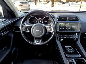 Melns Jaguar F-Pace 2019 Tauragė, ar dzinēja tilpumu 2.00 L un nobraukumu 194 tūkst. km par 13500 €, foto 11 vietnē AUTOMOTO.COM.LV