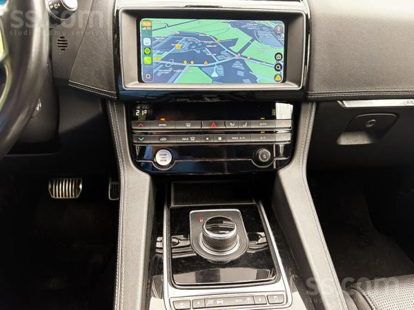 Melns Jaguar F-Pace 2019 Rīga, ar dzinēja tilpumu 2.00 L un nobraukumu 130 tūkst. km par 20900 €, foto 9 vietnē AUTOMOTO.COM.LV