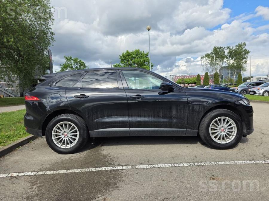 Melns Jaguar F-Pace 2019 Rīga, ar dzinēja tilpumu 2.00 L un nobraukumu 207 tūkst. km par 20500 €, foto 14 vietnē AUTOMOTO.COM.LV