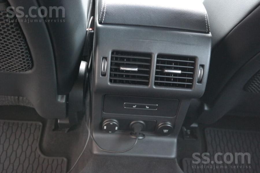 Black Jaguar F-Pace 2019 in Riga, with an engine capacity of 3.00 L and mileage of 85 thousand km for 28300 €, photo 14 on AUTOMOTO.COM.LV