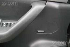 Black Jaguar F-Pace 2019 in Riga, with an engine capacity of 3.00 L and mileage of 85 thousand km for 28300 €, photo 20 on AUTOMOTO.COM.LV
