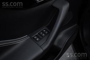 Melns Jaguar F-Pace 2019 Jelgava, ar dzinēja tilpumu 2.00 L un nobraukumu 0 tūkst. km par 12500 €, foto 16 vietnē AUTOMOTO.COM.LV