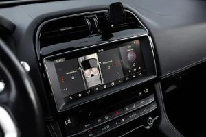 Melns Jaguar F-Pace 2019 Jelgava, ar dzinēja tilpumu 2.00 L un nobraukumu 180 tūkst. km par 12500 €, foto 24 vietnē AUTOMOTO.COM.LV