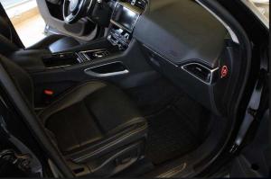 Melns Jaguar F-Pace 2019 Viļņa, ar dzinēja tilpumu 2.00 L un nobraukumu 230 tūkst. km par 17499 €, foto 13 vietnē AUTOMOTO.COM.LV