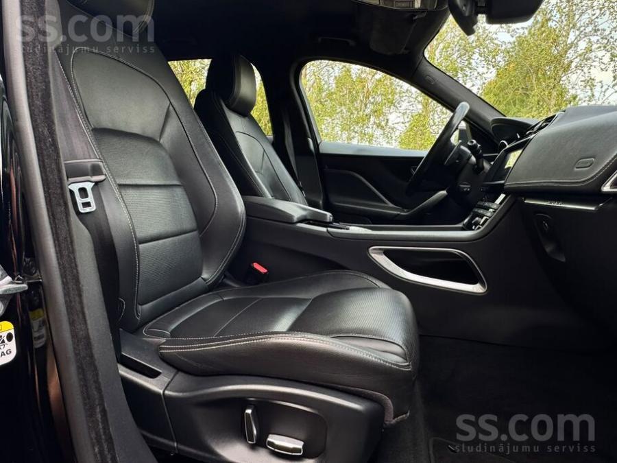 Melns Jaguar F-Pace 2019 Rīga, ar dzinēja tilpumu 2.00 L un nobraukumu 136 tūkst. km par 18900 €, foto 8 vietnē AUTOMOTO.COM.LV