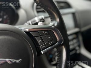 Melns Jaguar F-Pace 2019 Rīga, ar dzinēja tilpumu 2.00 L un nobraukumu 136 tūkst. km par 18900 €, foto 11 vietnē AUTOMOTO.COM.LV