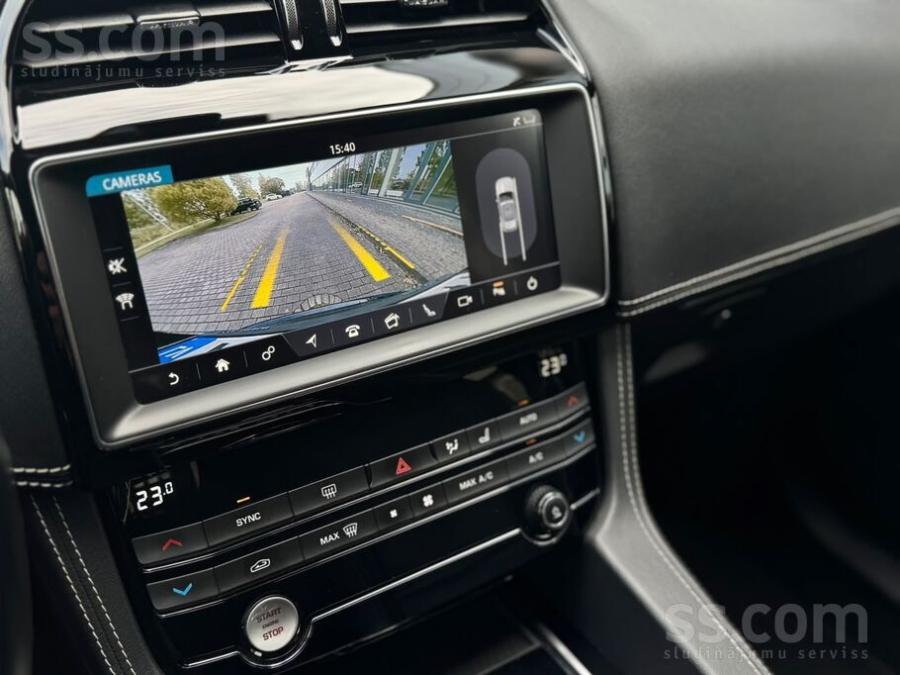 Melns Jaguar F-Pace 2019 Rīga, ar dzinēja tilpumu 2.00 L un nobraukumu 136 tūkst. km par 18900 €, foto 12 vietnē AUTOMOTO.COM.LV