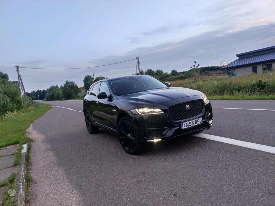 Черный Ягуар Ф-Пейс 2019 в Радвилишкис, объемом двигателя 2.00 л и пробегом 209 тыс. км за 15000 €, фото 8 на AUTOMOTO.COM.LV
