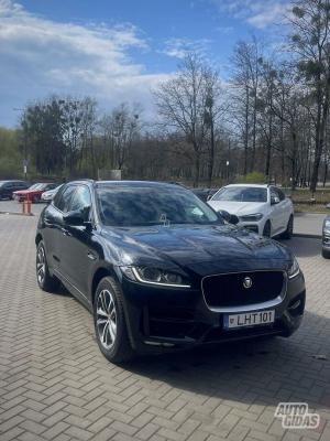 Melns Jaguar F-Pace 2020 Kauņa, ar dzinēja tilpumu 2.00 L un nobraukumu 170 tūkst. km par 19999 €, foto  vietnē AUTOMOTO.COM.LV