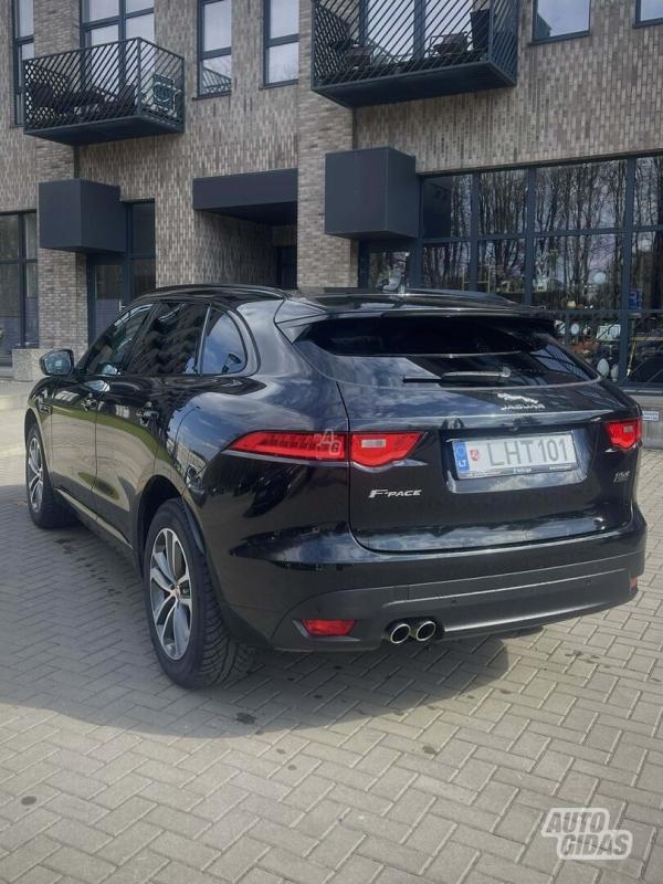 Black Jaguar F-Pace 2020 in Kaunas, with an engine capacity of 2.00 L and mileage of 170 thousand km for 19999 €, photo 3 on AUTOMOTO.COM.LV