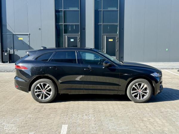 Black Jaguar F-Pace 2020 in Vilnius, with an engine capacity of 2.00 L and mileage of 173 thousand km for 15000 €, photo 5 on AUTOMOTO.COM.LV