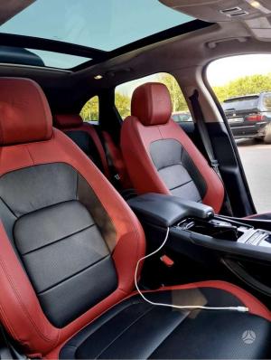 Black Jaguar F-Pace 2020 in Kaunas, with an engine capacity of 2.00 L and mileage of 47 thousand km for 23000 €, photo 12 on AUTOMOTO.COM.LV