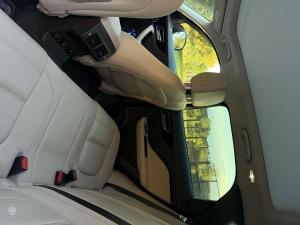 Black Jaguar F-Pace 2020 in Vilnius, with an engine capacity of 2.00 L and mileage of 100 thousand km for 18000 €, photo 3 on AUTOMOTO.COM.LV