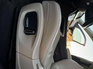 Black Jaguar F-Pace 2020 in Vilnius, with an engine capacity of 2.00 L and mileage of 100 thousand km for 18000 €, photo 8 on AUTOMOTO.COM.LV