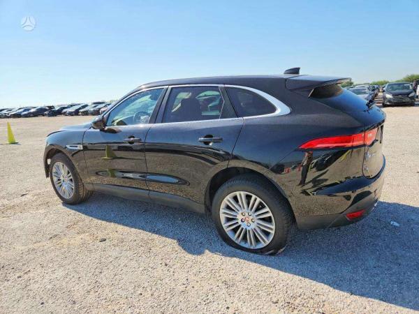 Black Jaguar F-Pace 2020 in Siauliai, with an engine capacity of 2.00 L and mileage of 128 thousand km for 12450 €, photo 3 on AUTOMOTO.COM.LV