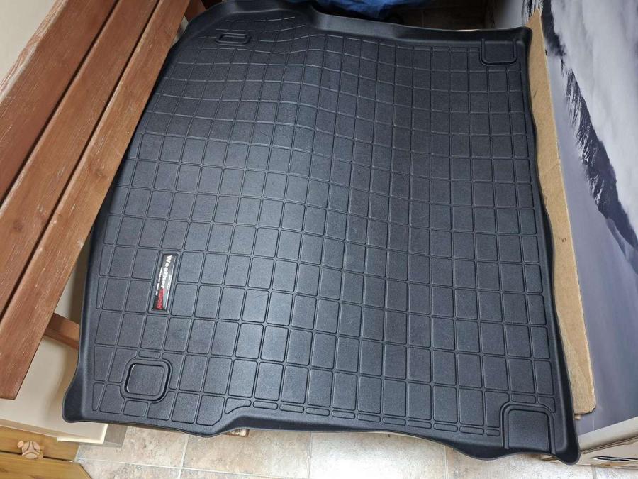 Black Jaguar F-Pace 2020 in Siauliai, with an engine capacity of 2.00 L and mileage of 128 thousand km for 12450 €, photo 15 on AUTOMOTO.COM.LV