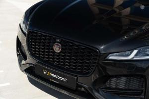 Black Jaguar F-Pace 2021 in Vilnius, with an engine capacity of 2.00 L and mileage of 65 thousand km for 29950 €, photo 4 on AUTOMOTO.COM.LV