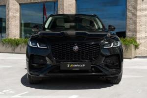 Black Jaguar F-Pace 2021 in Vilnius, with an engine capacity of 2.00 L and mileage of 65 thousand km for 29950 €, photo 6 on AUTOMOTO.COM.LV