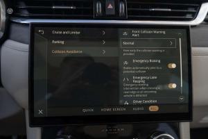 Black Jaguar F-Pace 2021 in Vilnius, with an engine capacity of 2.00 L and mileage of 65 thousand km for 29950 €, photo 34 on AUTOMOTO.COM.LV