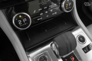 Melns Jaguar F-Pace 2021 Viļņa, ar dzinēja tilpumu 2.00 L un nobraukumu 65 tūkst. km par 29950 €, foto 35 vietnē AUTOMOTO.COM.LV