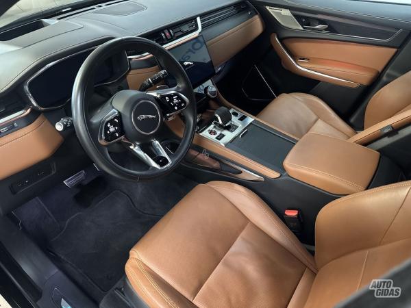 Melns Jaguar F-Pace 2023 Viļņa, ar dzinēja tilpumu 2.00 L un nobraukumu 62 tūkst. km par 53500 €, foto 8 vietnē AUTOMOTO.COM.LV