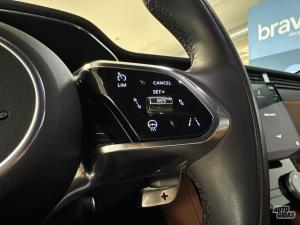 Черный Ягуар Ф-Пейс 2023 в Вильнюс, объемом двигателя 2.00 л и пробегом 62 тыс. км за 53500 €, фото 17 на AUTOMOTO.COM.LV