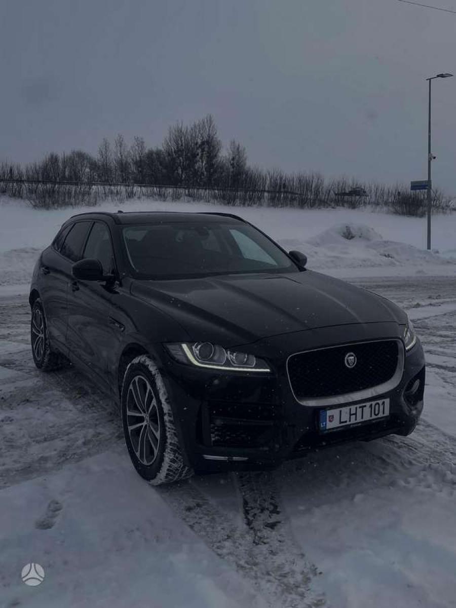 Melns Jaguar F-Pace 2020 Kauņa, ar dzinēja tilpumu 2.00 L un nobraukumu 165 tūkst. km par 24999 €, foto 1 vietnē AUTOMOTO.COM.LV