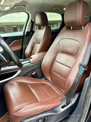 Melns Jaguar F-Pace 2016 Tartu, ar dzinēja tilpumu 3.00 L un nobraukumu 193 tūkst. km par 21000 €, foto 10 vietnē AUTOMOTO.COM.LV