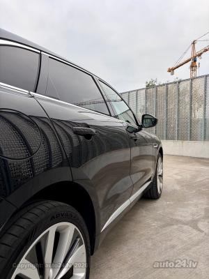 Melns Jaguar F-Pace 2016 Tartu, ar dzinēja tilpumu 3.00 L un nobraukumu 193 tūkst. km par 21000 €, foto 22 vietnē AUTOMOTO.COM.LV