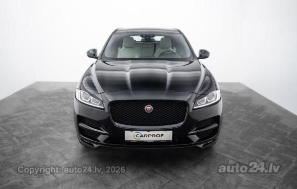 Melns Jaguar F-Pace 2018 Tallina, ar dzinēja tilpumu 2.00 L un nobraukumu 102 tūkst. km par 17999 €, foto 2 vietnē AUTOMOTO.COM.LV