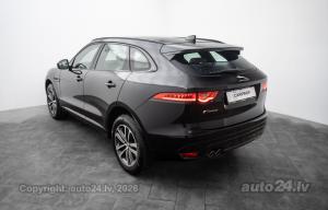 Melns Jaguar F-Pace 2018 Tallina, ar dzinēja tilpumu 2.00 L un nobraukumu 102 tūkst. km par 17999 €, foto 6 vietnē AUTOMOTO.COM.LV