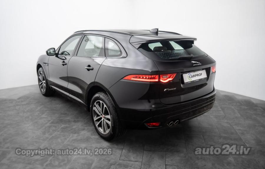 Melns Jaguar F-Pace 2018 Tallina, ar dzinēja tilpumu 2.00 L un nobraukumu 102 tūkst. km par 17999 €, foto 6 vietnē AUTOMOTO.COM.LV