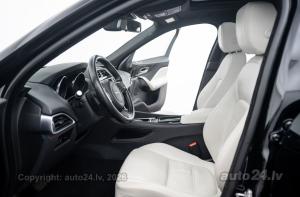 Melns Jaguar F-Pace 2018 Tallina, ar dzinēja tilpumu 2.00 L un nobraukumu 102 tūkst. km par 17999 €, foto 7 vietnē AUTOMOTO.COM.LV
