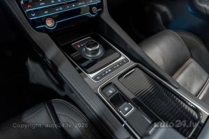 Black Jaguar F-Pace 2020 in Tallinn, with an engine capacity of 2.00 L and mileage of 57 thousand km for 25900 €, photo 13 on AUTOMOTO.COM.LV