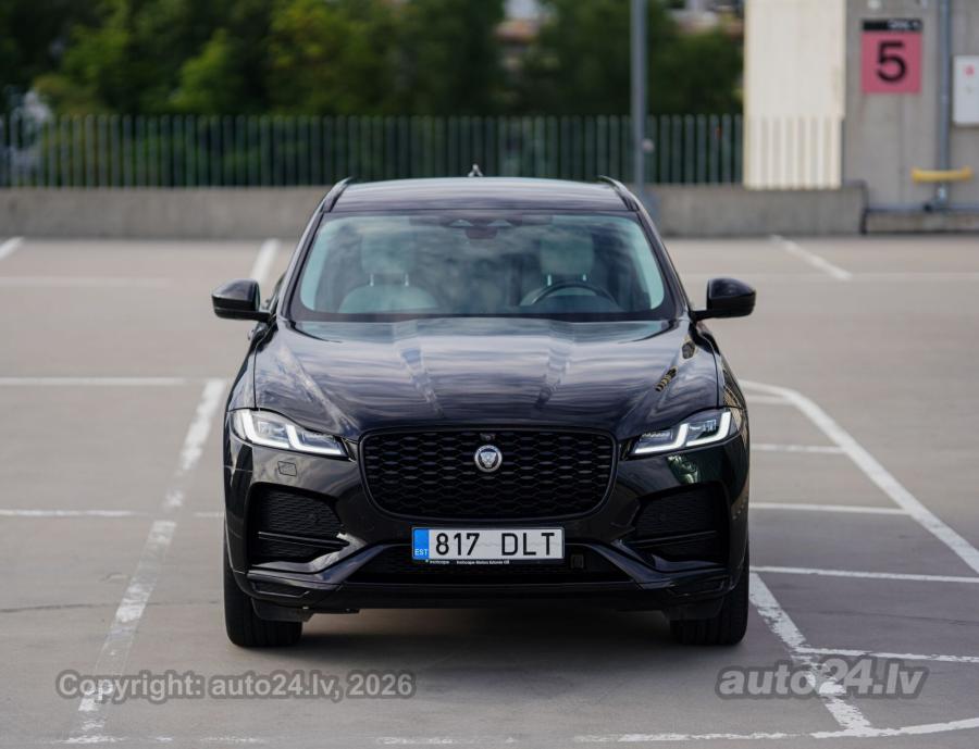 Melns Jaguar F-Pace 2021 Tallina, ar dzinēja tilpumu 2.00 L un nobraukumu 37 tūkst. km par 41000 €, foto 1 vietnē AUTOMOTO.COM.LV