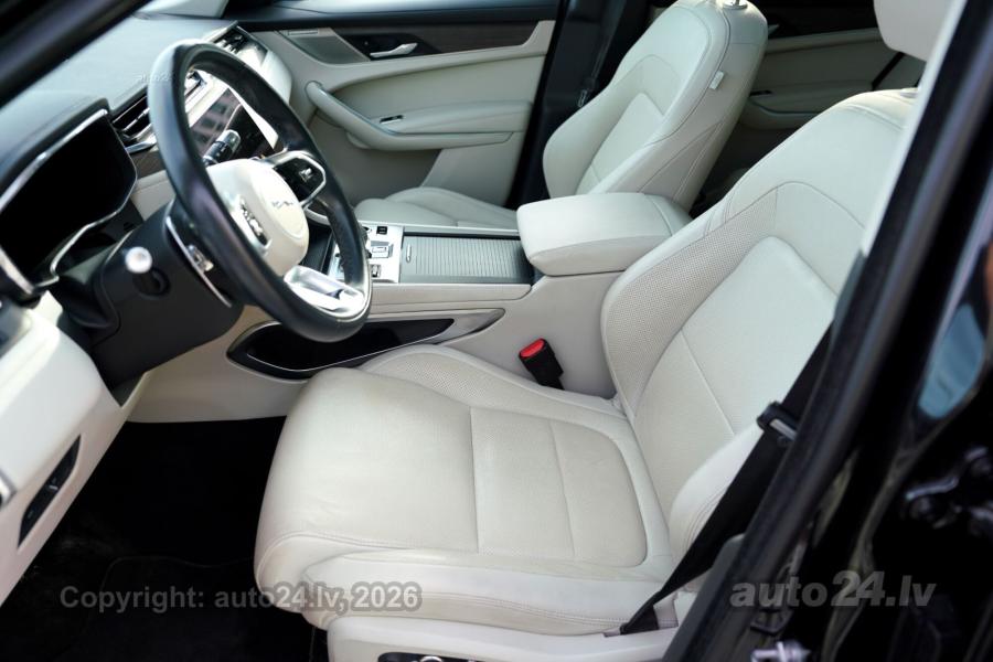 Melns Jaguar F-Pace 2021 Tallina, ar dzinēja tilpumu 2.00 L un nobraukumu 37 tūkst. km par 41000 €, foto 6 vietnē AUTOMOTO.COM.LV