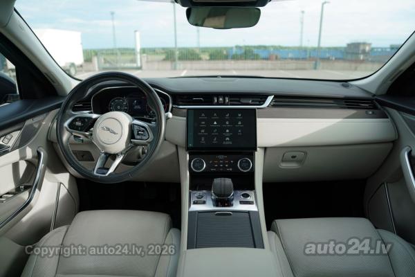 Melns Jaguar F-Pace 2021 Tallina, ar dzinēja tilpumu 2.00 L un nobraukumu 37 tūkst. km par 41000 €, foto 6 vietnē AUTOMOTO.COM.LV