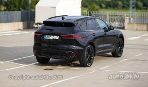 Melns Jaguar F-Pace 2021 Tallina, ar dzinēja tilpumu 2.00 L un nobraukumu 37 tūkst. km par 41000 €, foto 16 vietnē AUTOMOTO.COM.LV