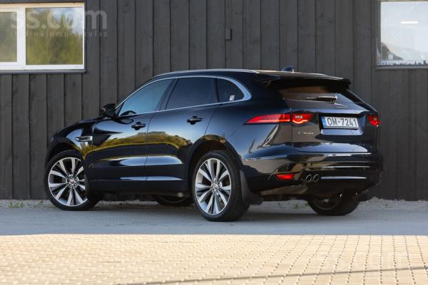 Blue Jaguar F-Pace 2016 in Jelgava, with an engine capacity of 2.00 L and mileage of 168 thousand km for 13900 €, photo 4 on AUTOMOTO.COM.LV