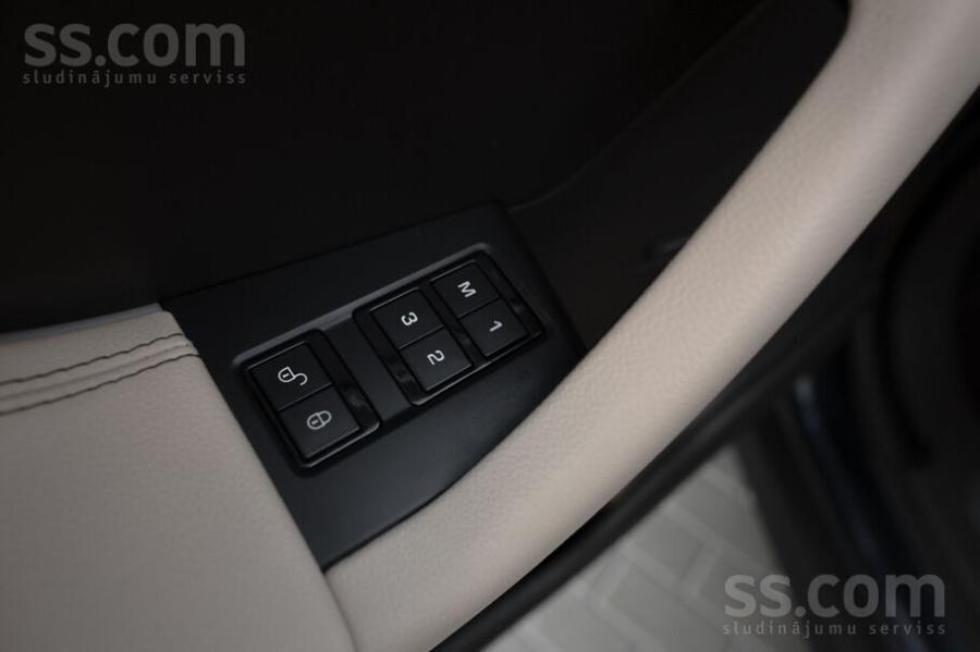 Zils Jaguar F-Pace 2016 Jelgava, ar dzinēja tilpumu 2.00 L un nobraukumu 168 tūkst. km par 13900 €, foto 14 vietnē AUTOMOTO.COM.LV