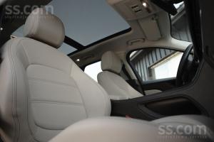 Zils Jaguar F-Pace 2016 Jelgava, ar dzinēja tilpumu 2.00 L un nobraukumu 168 tūkst. km par 13900 €, foto 19 vietnē AUTOMOTO.COM.LV
