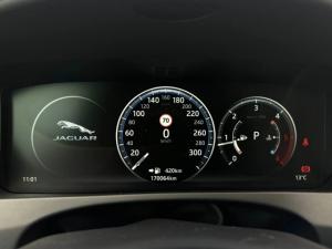 Blue Jaguar F-Pace 2016 in Riga, with an engine capacity of 2.00 L and mileage of 170 thousand km for 22499 €, photo 15 on AUTOMOTO.COM.LV