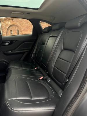 Blue Jaguar F-Pace 2016 in Riga, with an engine capacity of 2.00 L and mileage of 170 thousand km for 22499 €, photo 19 on AUTOMOTO.COM.LV