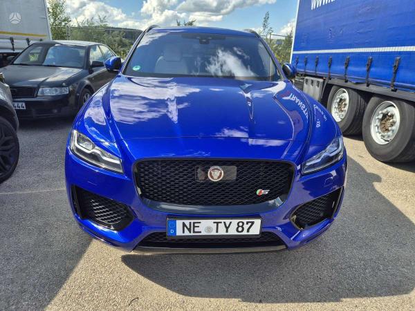 Blue Jaguar F-Pace 2016 in Vilnius, with an engine capacity of 2.99 L and mileage of 149 thousand km for 14900 €, photo 3 on AUTOMOTO.COM.LV