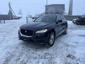 Blue Jaguar F-Pace 2017 in Taurage, with an engine capacity of 2.00 L and mileage of 175 thousand km for 13900 €, photo 5 on AUTOMOTO.COM.LV