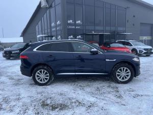 Blue Jaguar F-Pace 2017 in Taurage, with an engine capacity of 2.00 L and mileage of 175 thousand km for 13900 €, photo 6 on AUTOMOTO.COM.LV