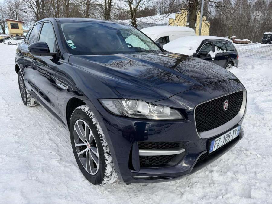 Blue Jaguar F-Pace 2017 in Taurage, with an engine capacity of 2.00 L and mileage of 171 thousand km for 11500 €, photo 2 on AUTOMOTO.COM.LV
